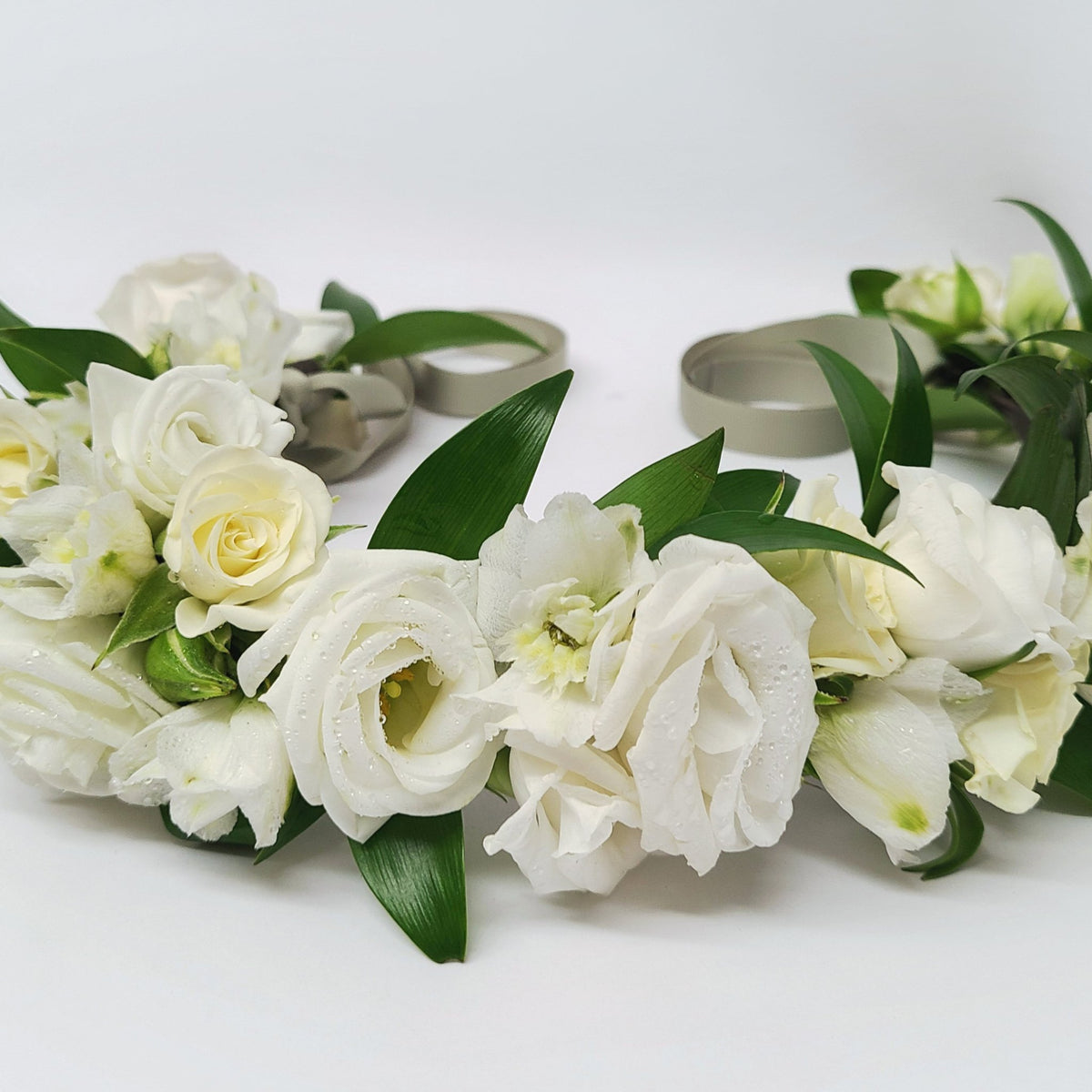 Flower Hair Crowns - Beautiful florals for weddings, graduation & more ...